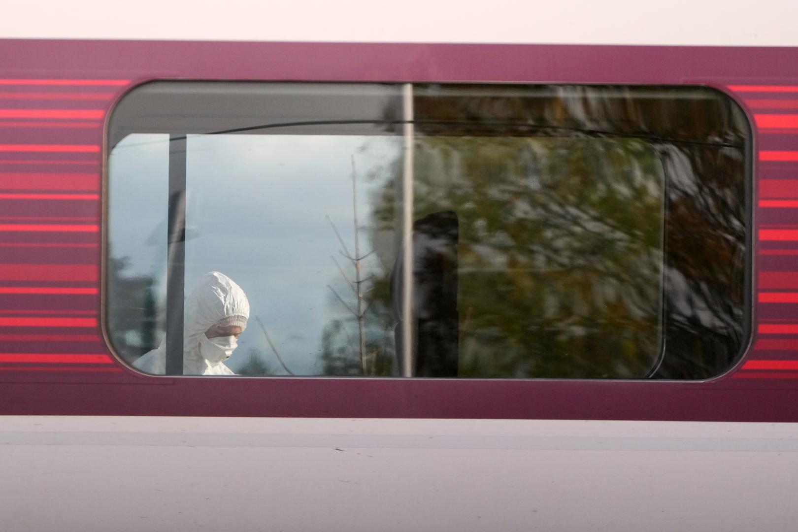 Witness recounts mass stabbing attack on a London-bound train