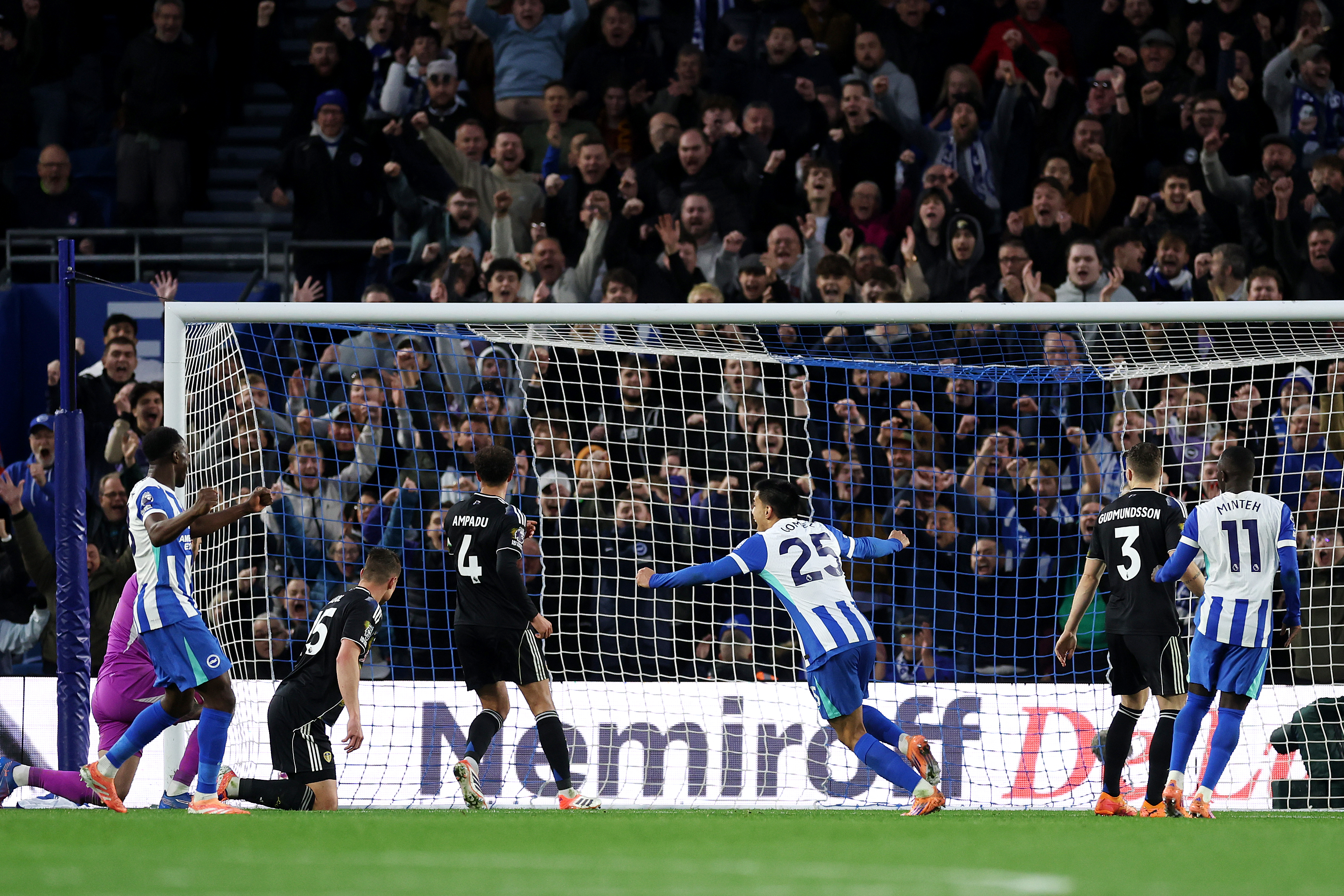 "No arguments" - Leeds United fans on 'toothless' Brighton offering ...