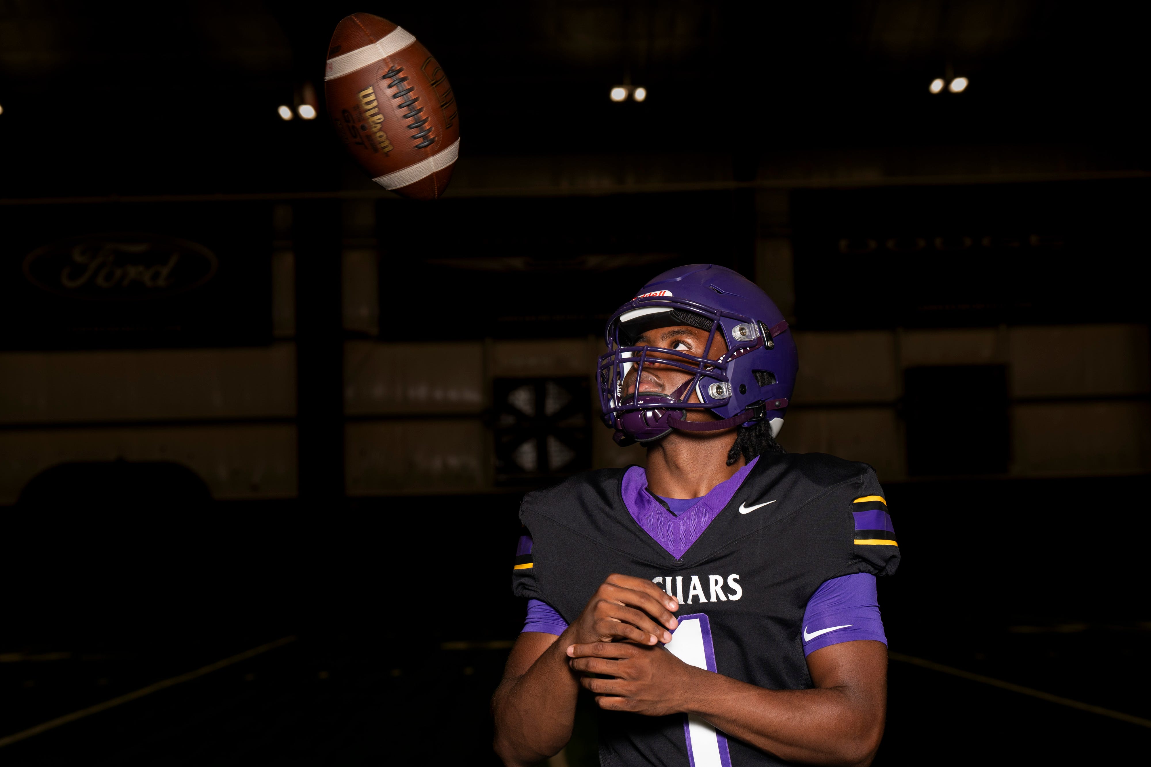 DeSoto Central's Eric Perry flips from Auburn to Memphis football after ...