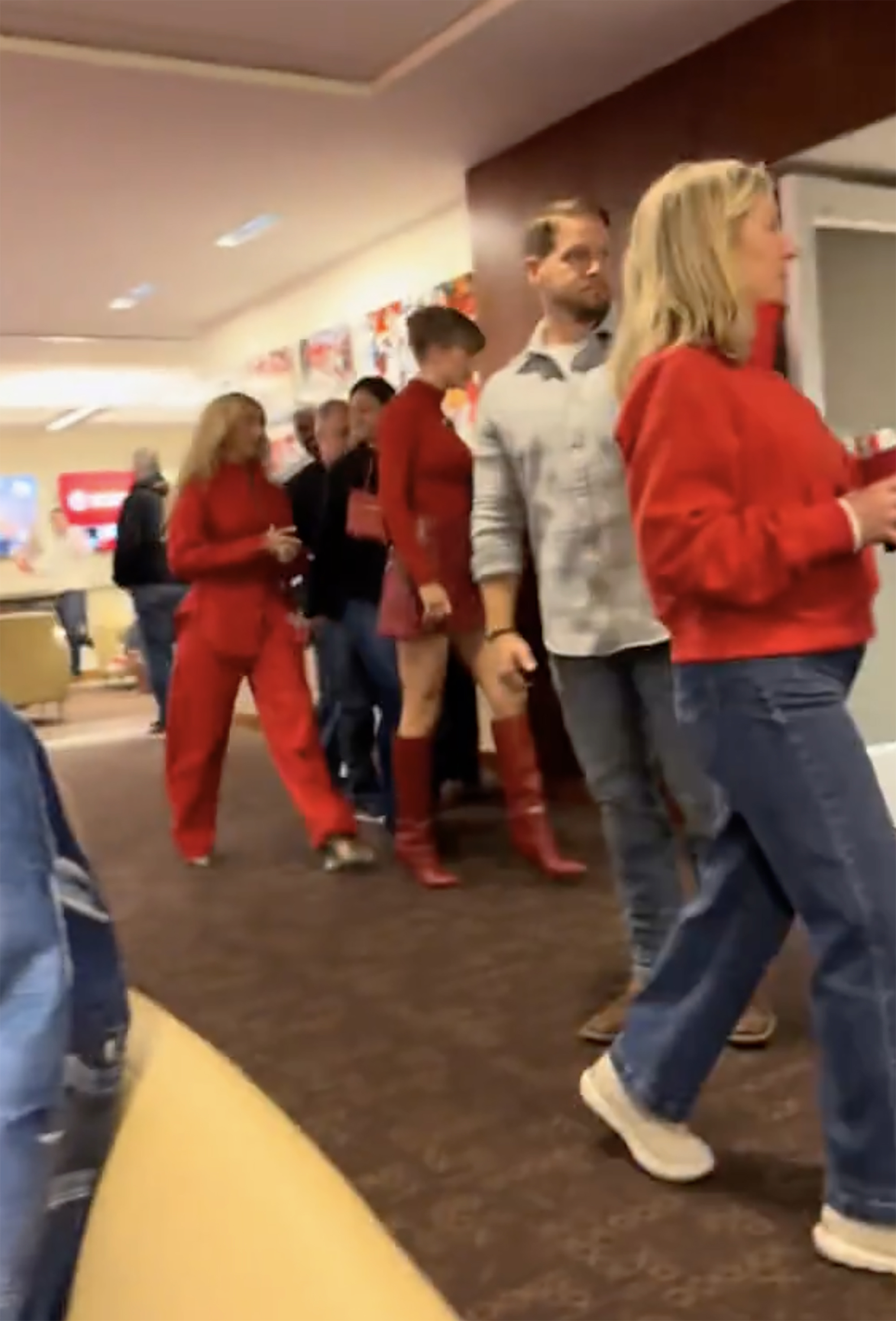 Taylor Swift appears to skip Travis Kelce’s Chiefs vs. Buffalo Bills game