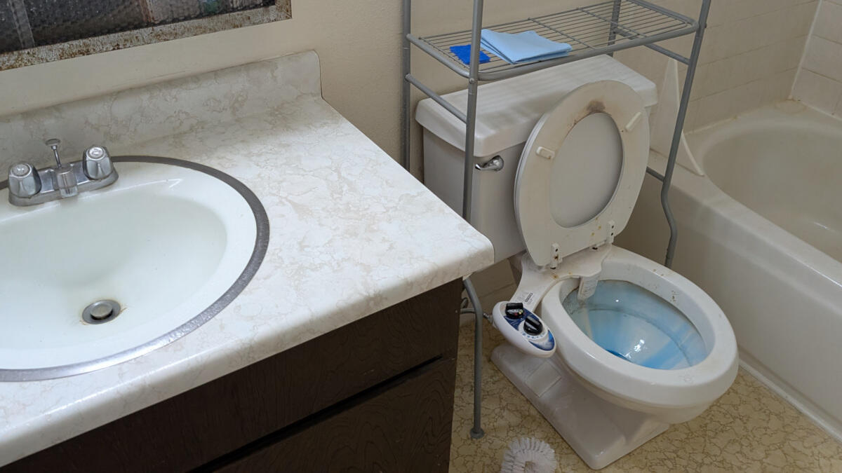 Get your bathroom freakishly clean with these tips from a former custodian