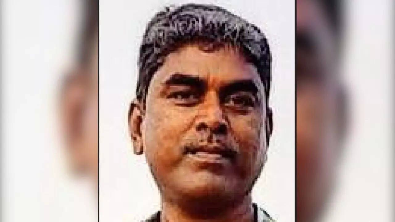 Bengaluru horror: Married man stabs lover to death in Pillanna Garden ...