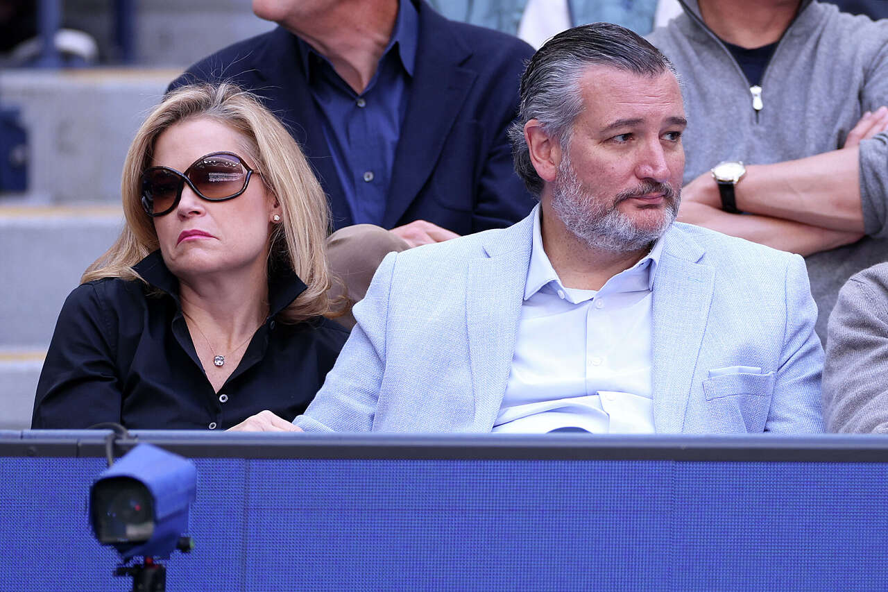 Is Ted Cruz curse fake? Texas senator on sporting-event hot streak.