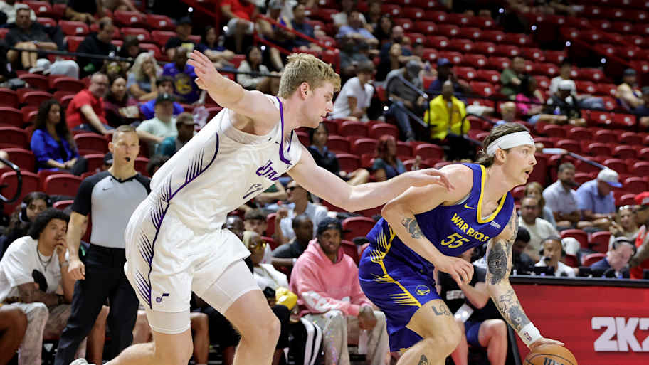 Former Badger Steven Crowl stands out in G-League preseason highlight