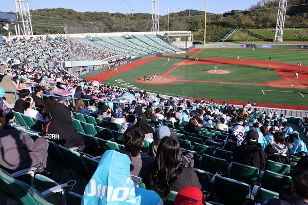 NC, 롯데 꺾고 2025 울산-KBO 폴리그 우승…2026 NC 신인 신재인 MVP