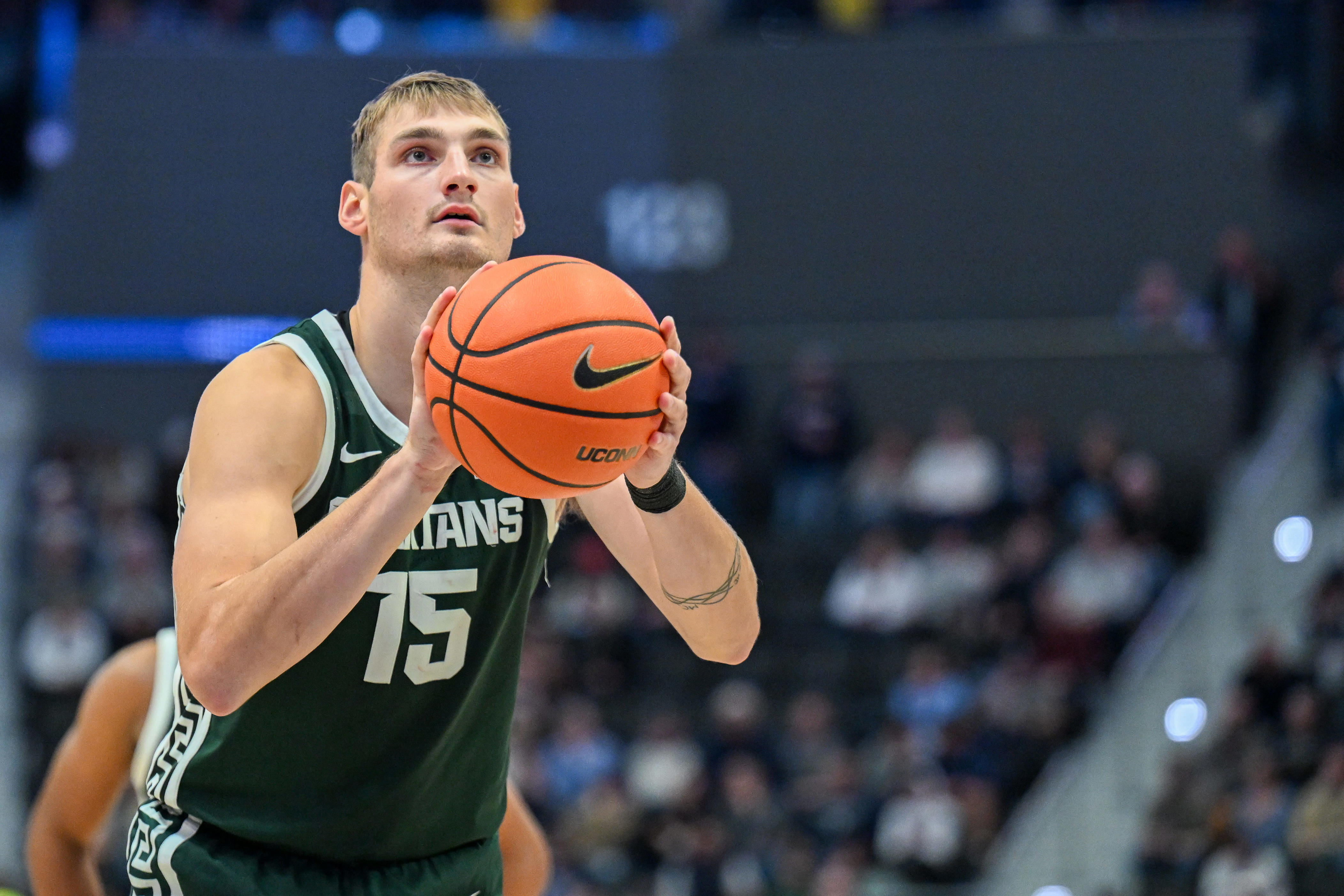 Betting line for Michigan State basketball's season-opener vs. Colgate