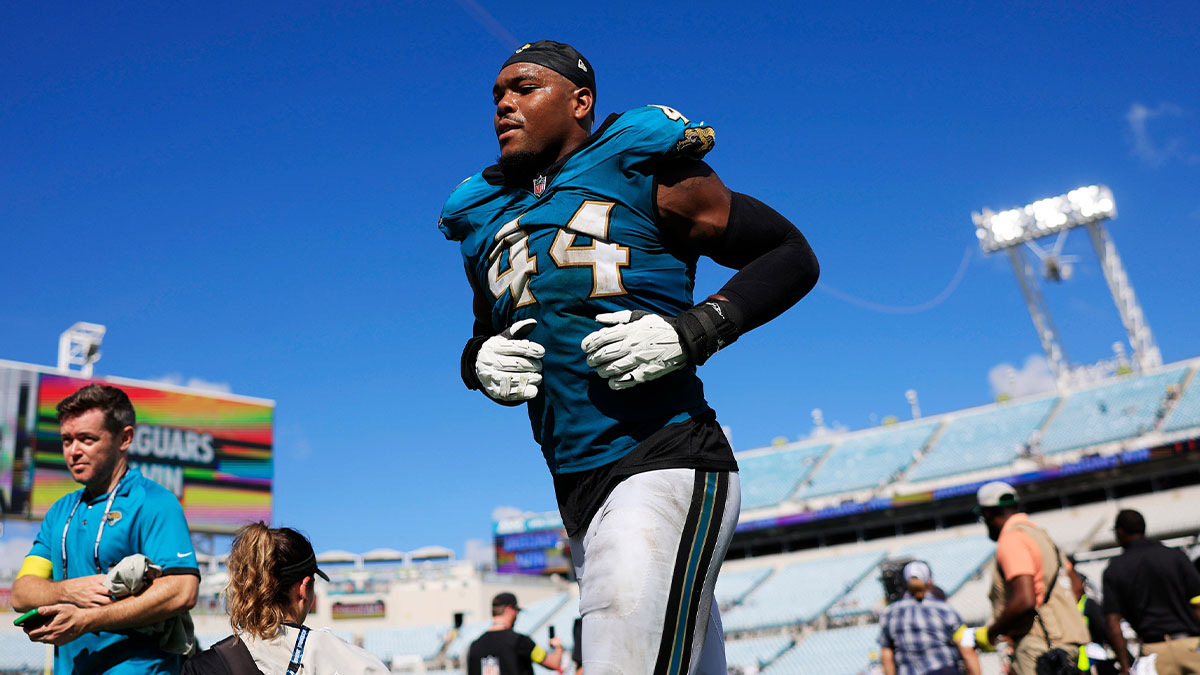 Jaguars’ Travon Walker gets ejected from Raiders game for throwing punch