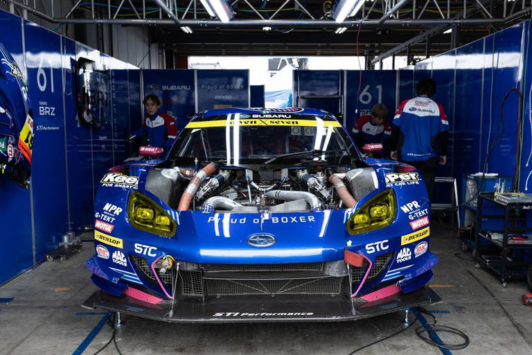 EG33型ベースのエンジン搭載するスバルGT300、昨年型マシンから既に6気筒ナイズ……心臓入れ替えた今季型こそ完成系だ