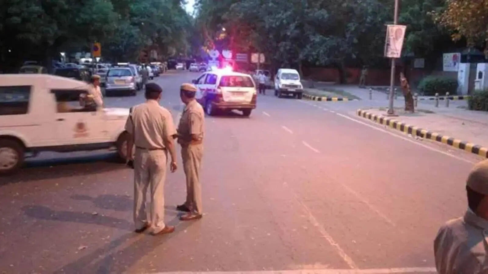 Delhi shocker: Bihar man's body found inside railway engineer's car ...