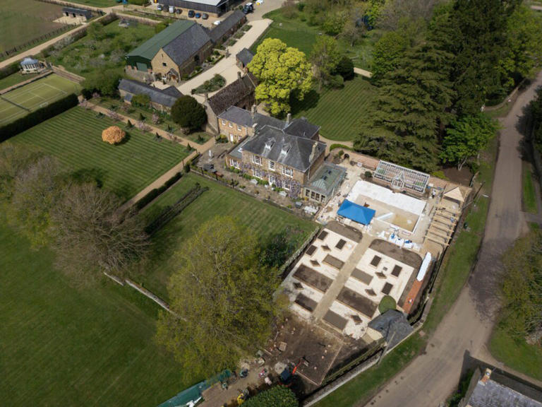 Spice Girl Geri may have to tear down summer house over planning row