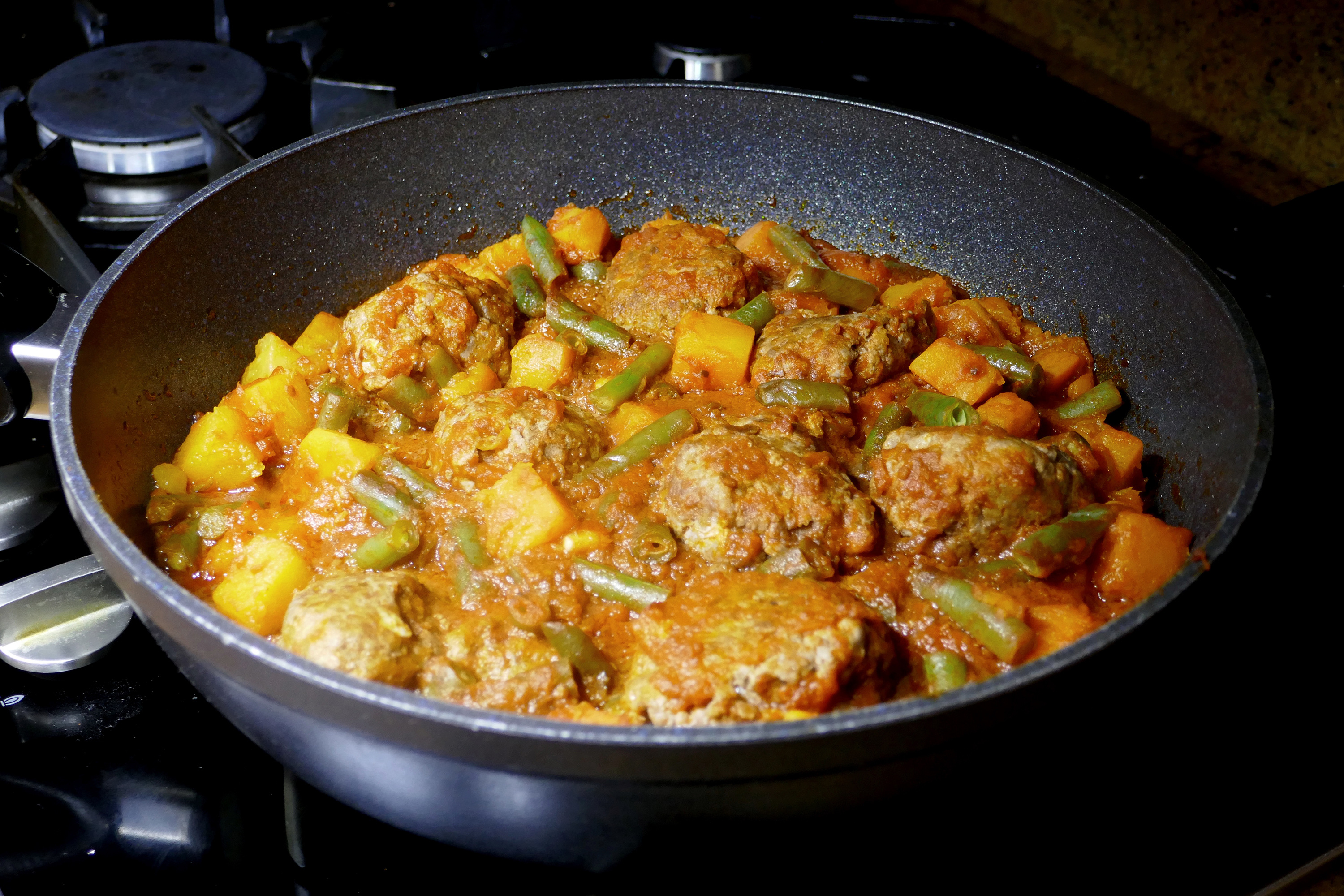 Quick Fix: Garlic Meatballs