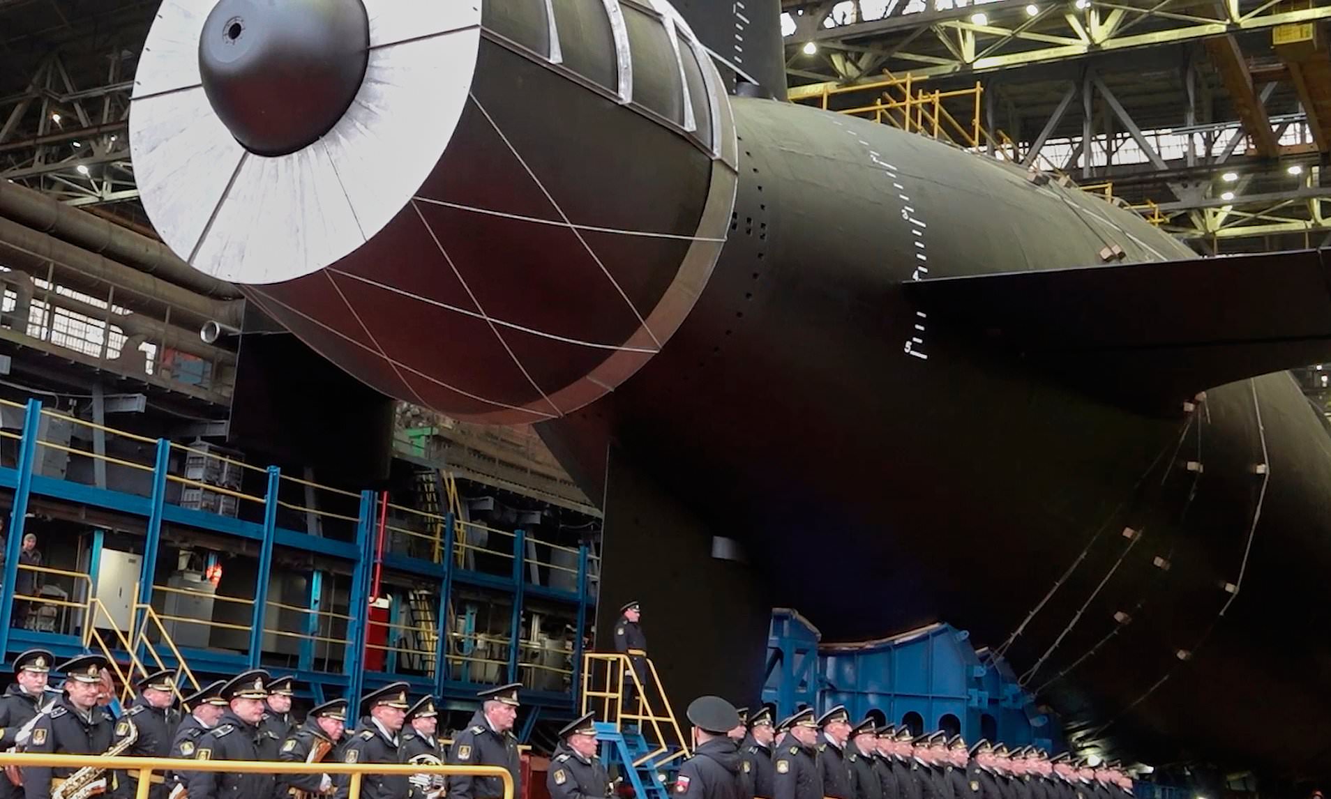 Putin unveils terrifying new nuclear submarine capable of unleashing ...