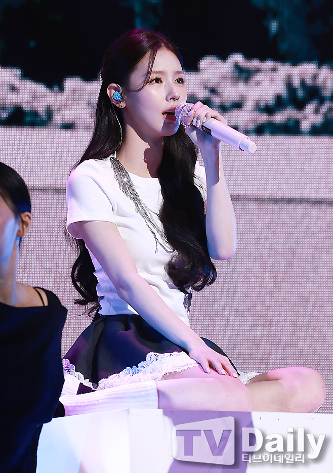 時隔3年6個月的新專！i-dle成員薇娟出席迷你二輯《MY, Lover》媒體發佈會，狀態超好！