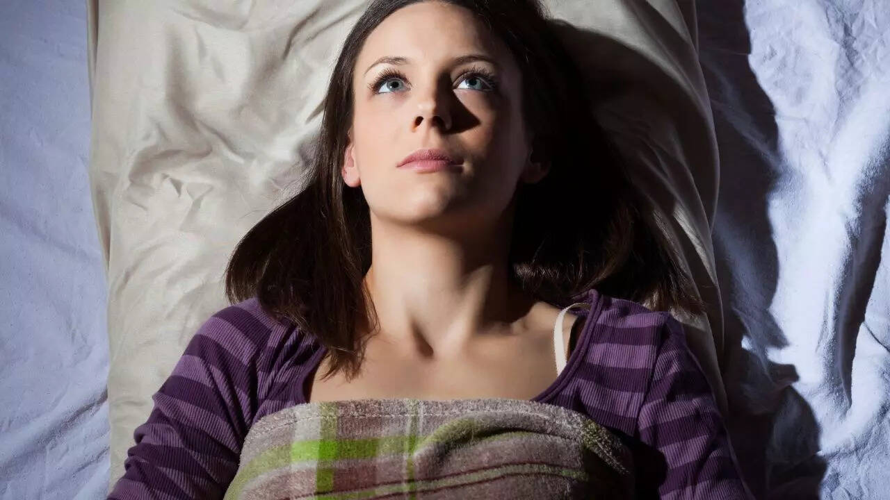 Before electricity, humans slept twice a night; scientists explain why ...