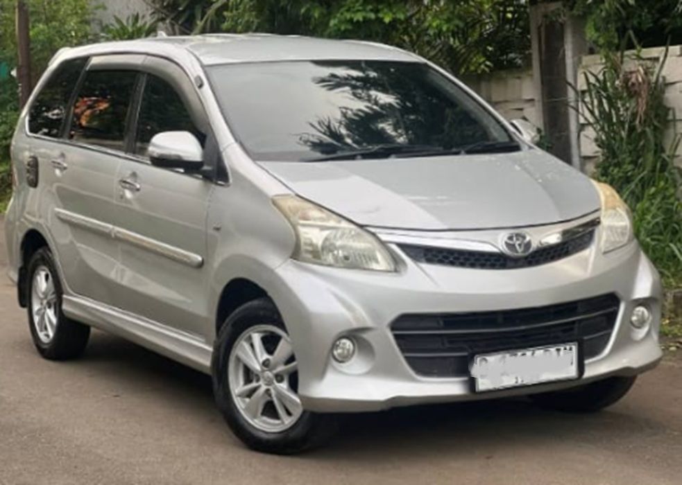Daftar harga mobil bekas Toyota Avanza Veloz 2014, tipe A/T menggoda