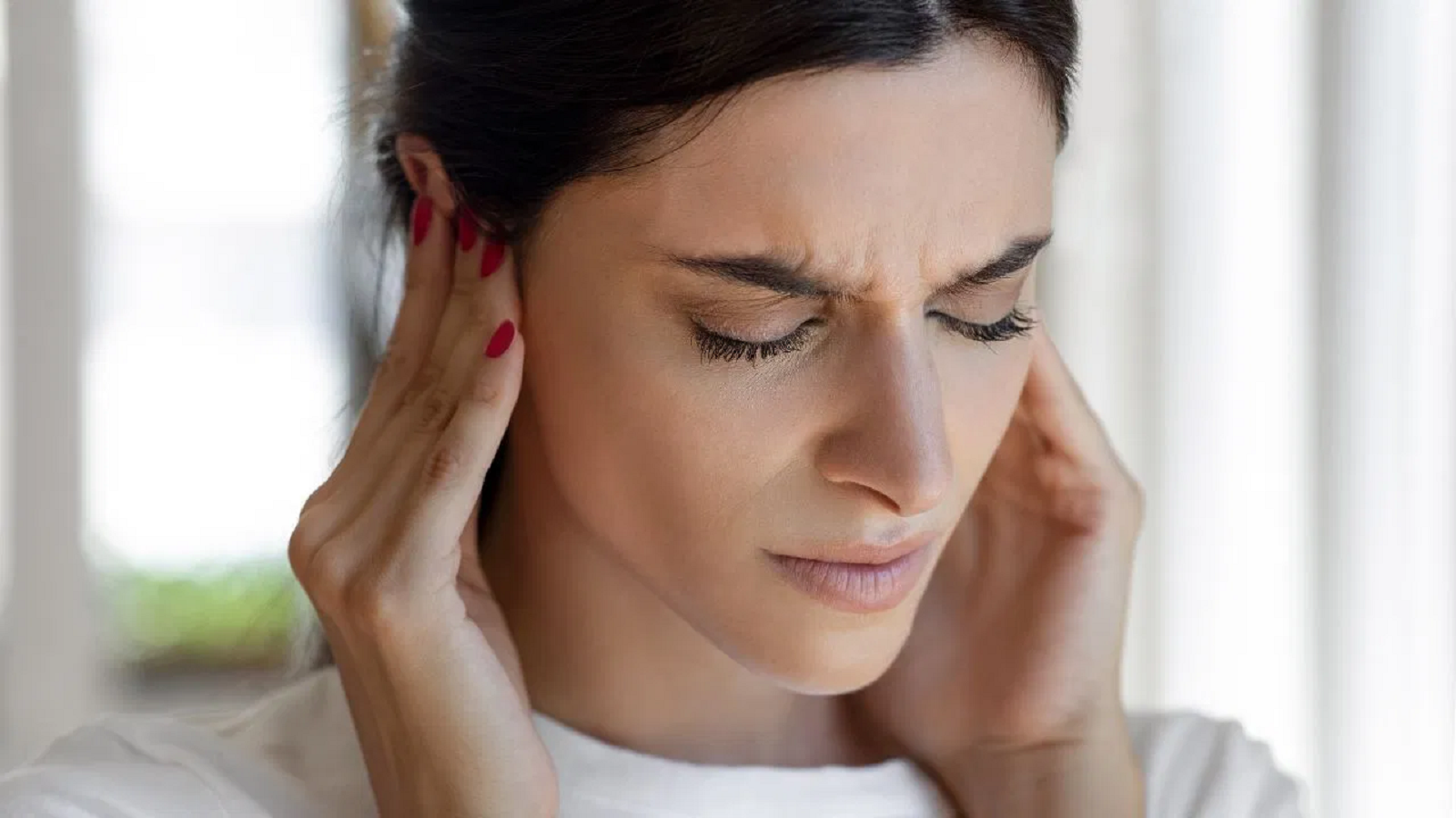 Why Changing Weather Increases Ear Infection Risk and How to Treat It