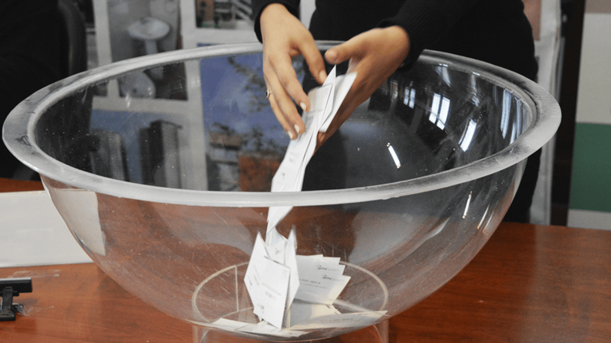 Desde Colonia hasta Lavalleja, el MVOT inicia los sorteos por viviendas en el interior