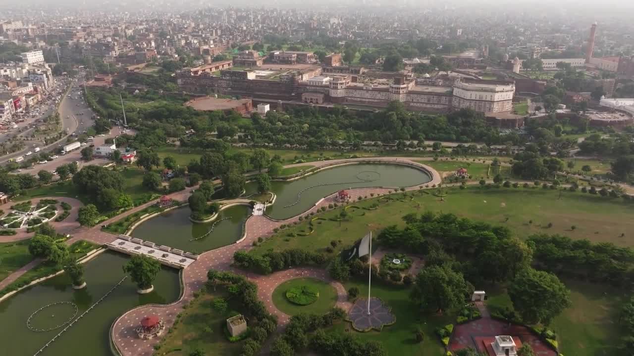 Drone Discovers Lahore: Historic Capital of Punjab, Pakistan