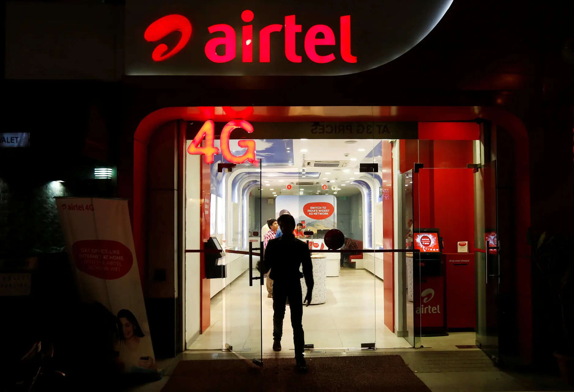 Bharti Airtel Q2 Results: Cons profit soars 89% YoY to Rs 6,792 crore ...