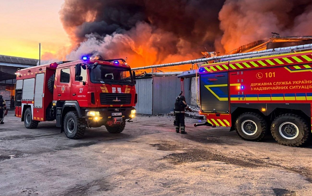 Russia strikes Ukraine's Dnipro with missiles, leaving one killed and several injured