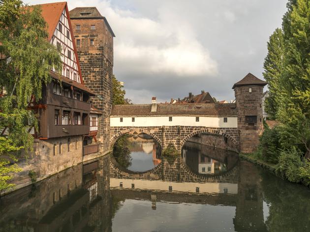 Mann treibt regungslos in Fluss in Bayern – Ärzte versetzen ihn ins Koma