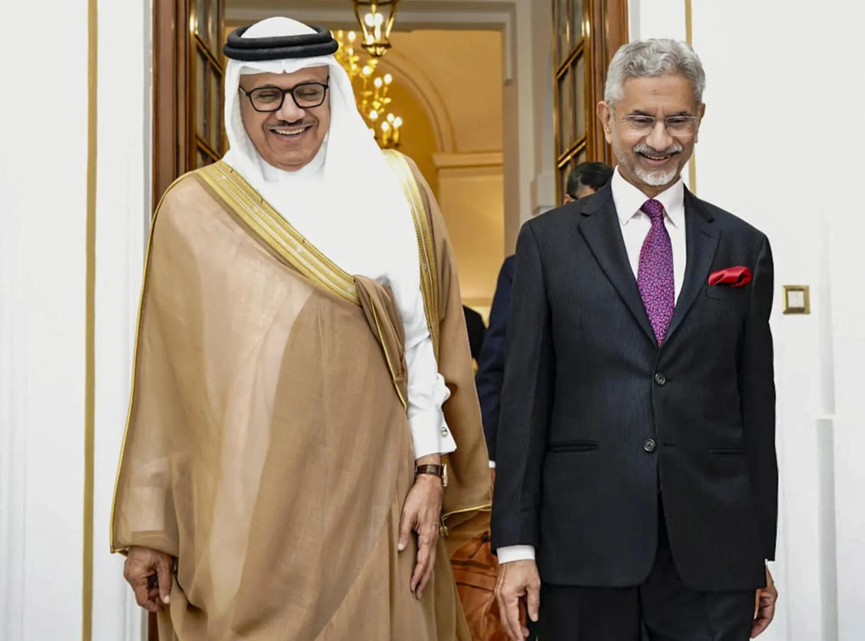 India, Bahrain begin negotiations for ambitious trade deal