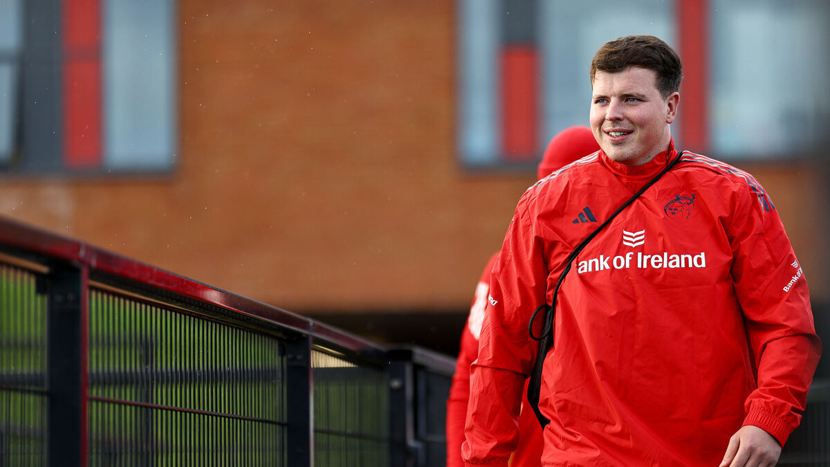 Josh Wycherley leads by example in Munster scrum test