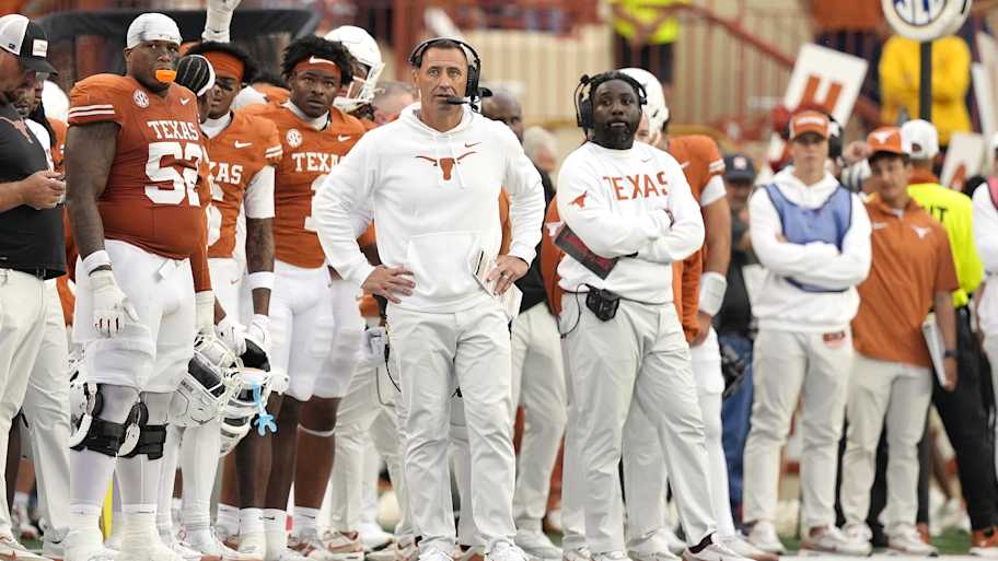 Texas Longhorns Gaining Momentum for Five-Star WR Recruit