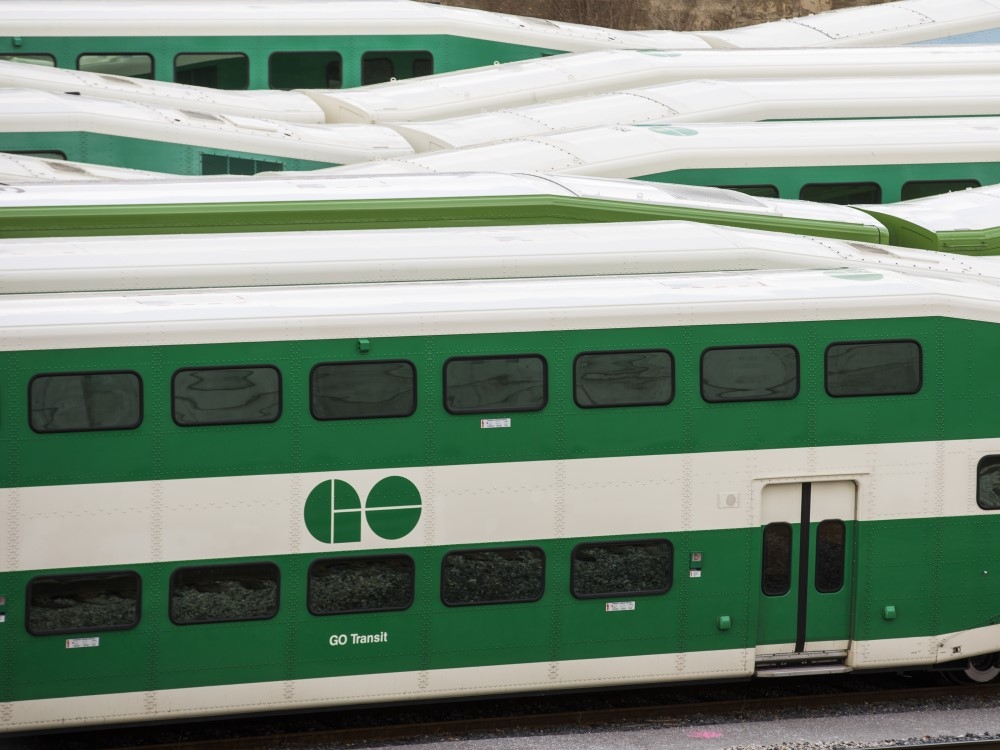 GO train operator didn't follow signal in 2024 near-crash: TSB