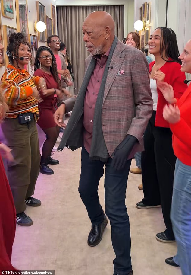 Morgan Freeman, 88, sparks concern among fans with 'frail' and ...