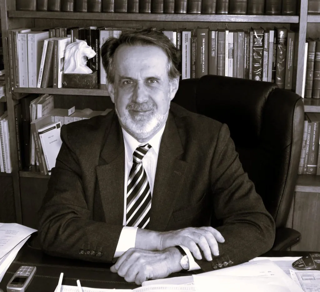 Έφυγε από τη ζωή σε ηλικία 79 ετών ο καθηγητής του Πανεπιστημίου ...