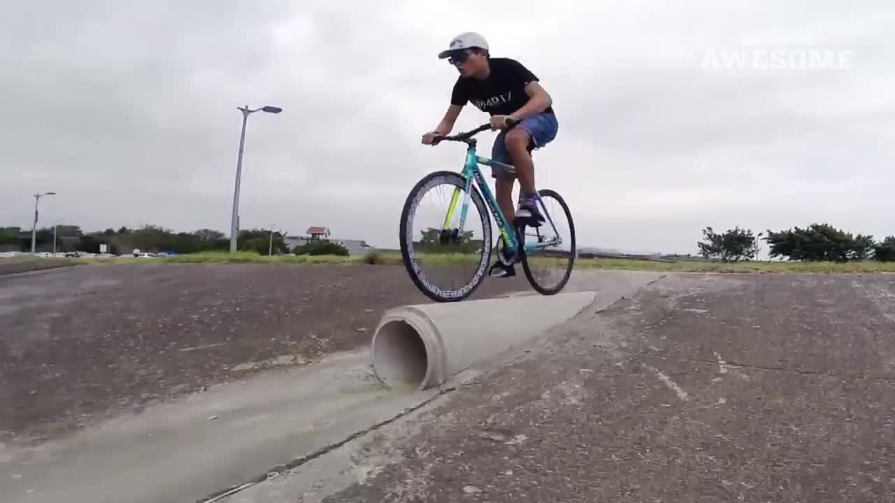 Fixed gear bike in Taipei City | People are awesome