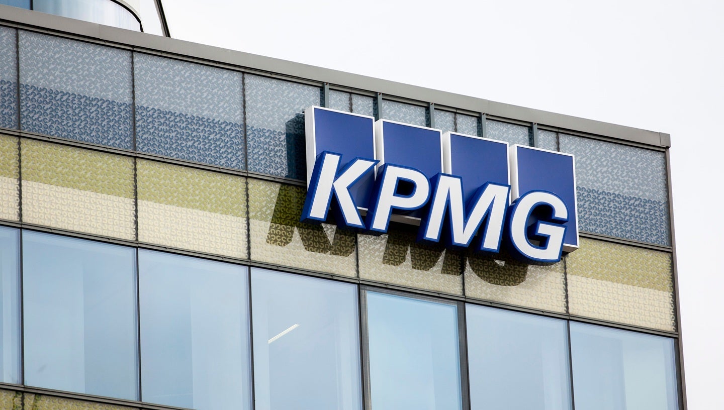 KPMG to include AI performance reviews
