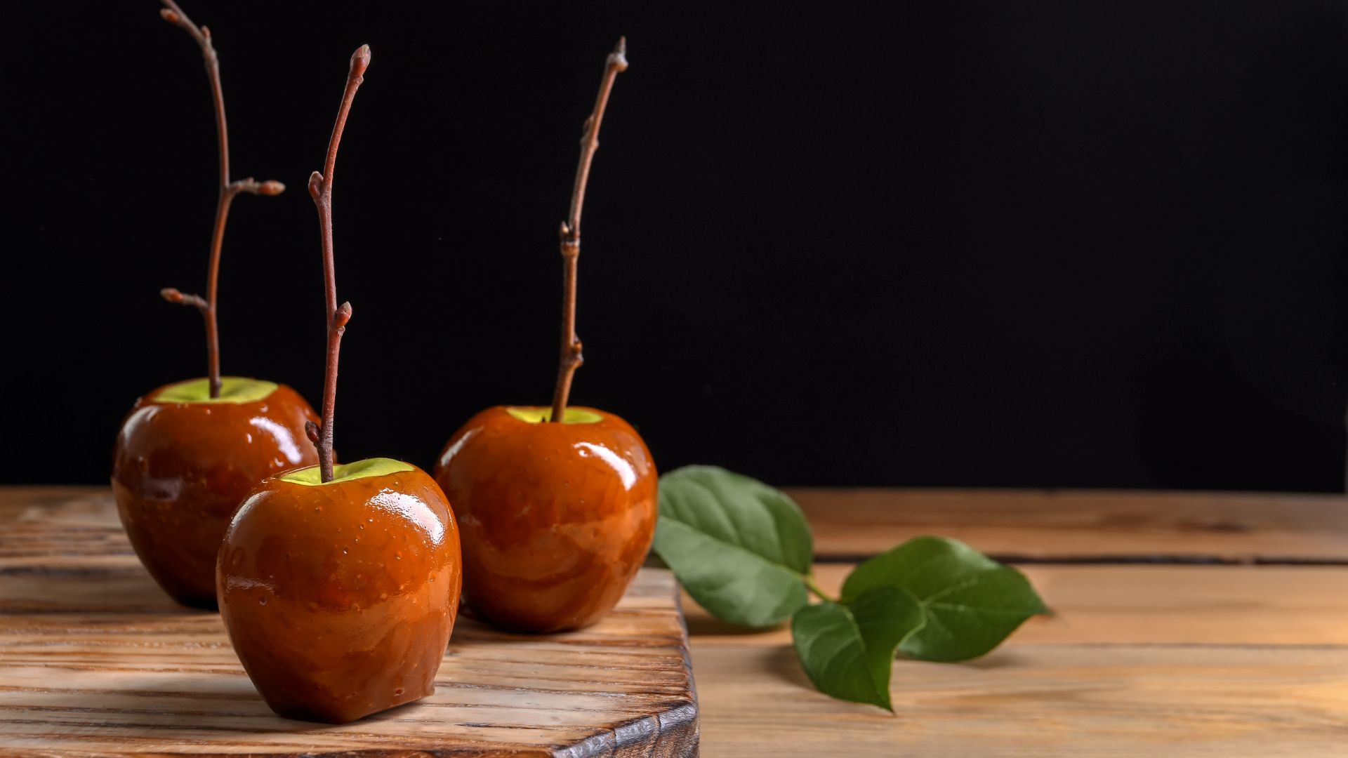 How To Make Toffee Apples Like A Pro