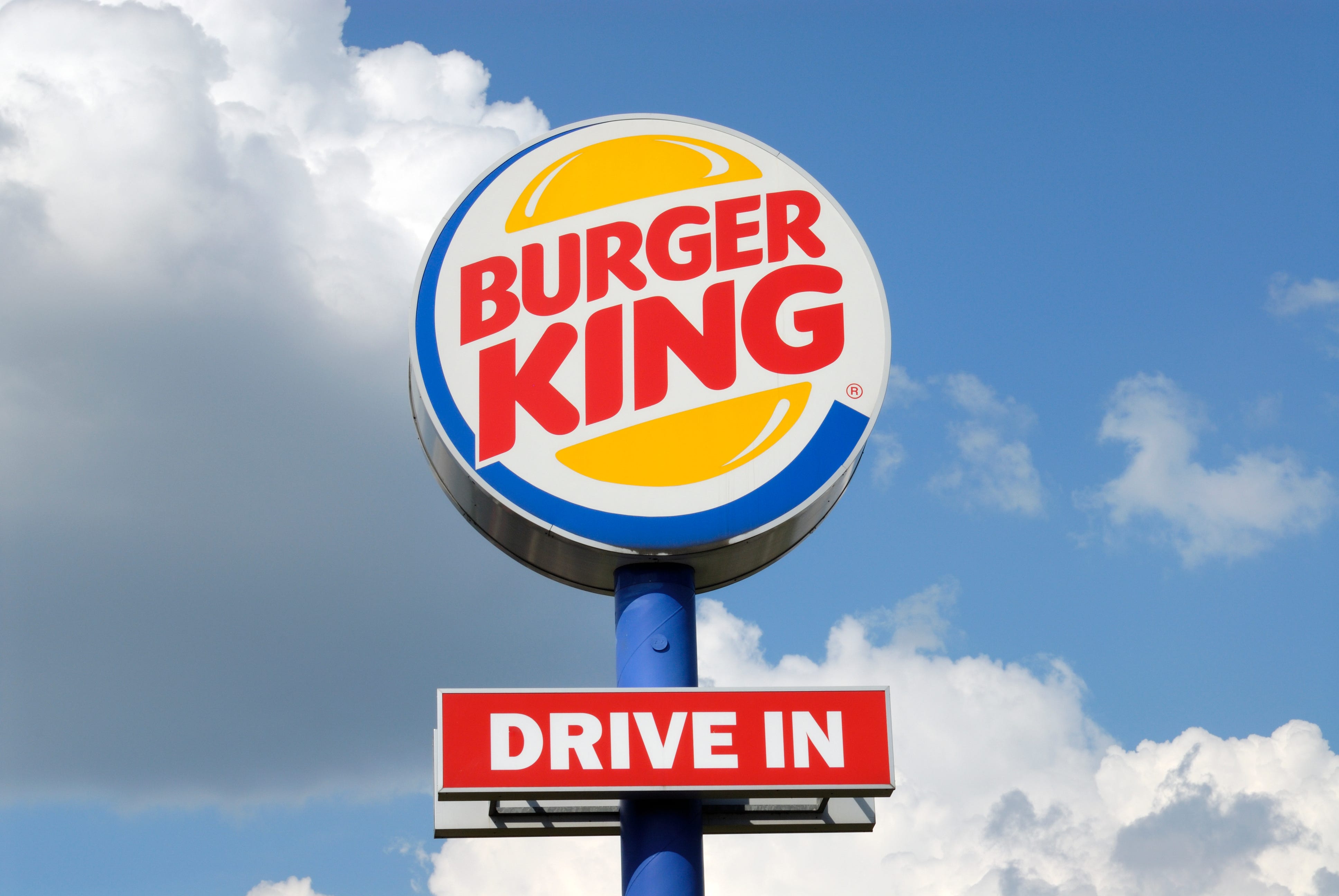 Teen fatally shot inside Burger King in Archer Heights