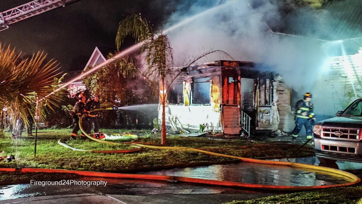 1 person dead in St. Petersburg house fire