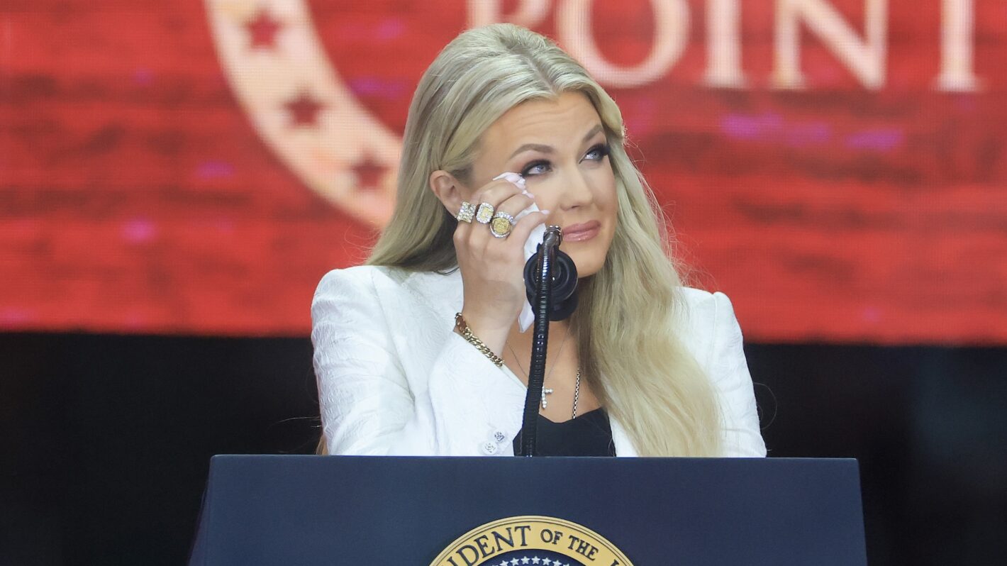 Fox Nation Patriot Awards 2025 to Honor Erika Kirk: Host, How to Watch ...