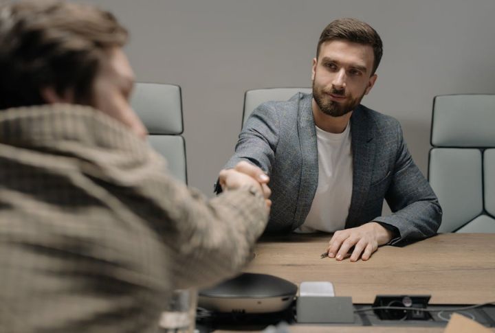 These 10 Everyday Work Sayings Might Be Secretly Undermining Your Coworkers