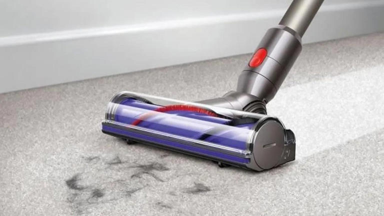 C'est un classique indémodable : le Dyson V8 Origin est bradé avant le ...
