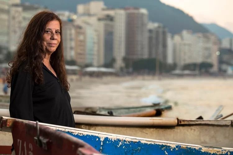 Após desaparecimento, Maria Gladys é flagrada nas ruas do RJ