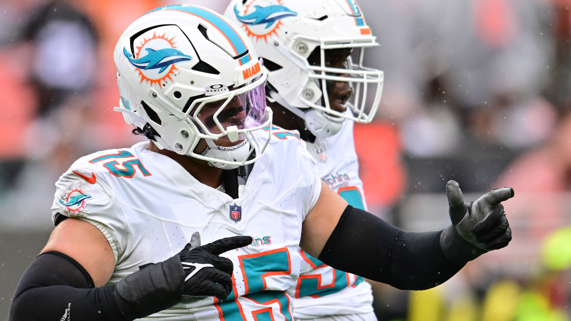 Eagles make a splash to add edge rusher ahead of trade deadline