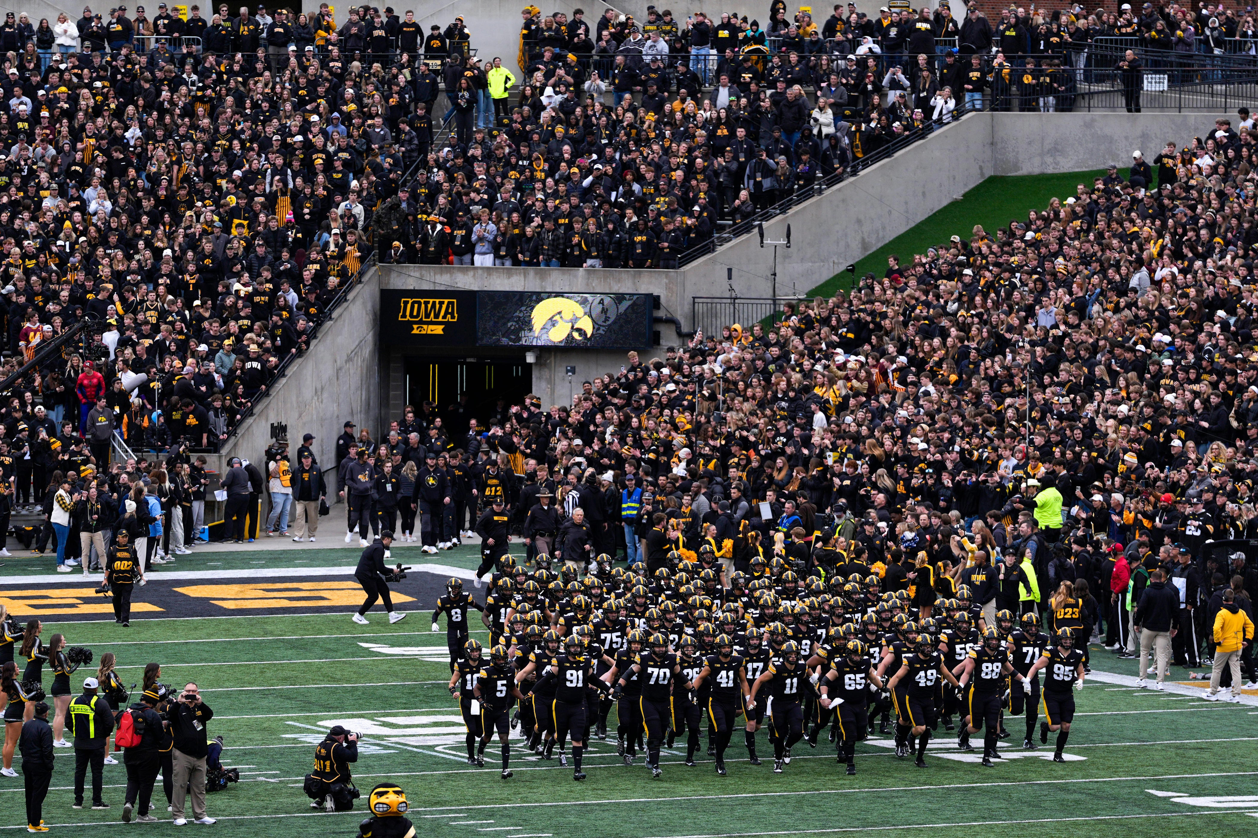 Big Ten football power rankings: Did Iowa rise over bye week?