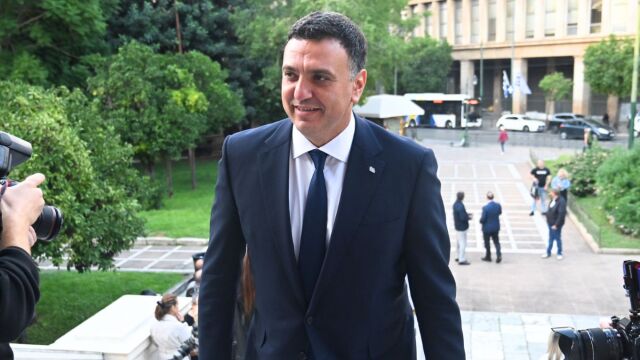 Κικίλιας: Ο υπουργός με απευθείας γραμμή προς την κυβέρνηση Τραμπ - Η ...