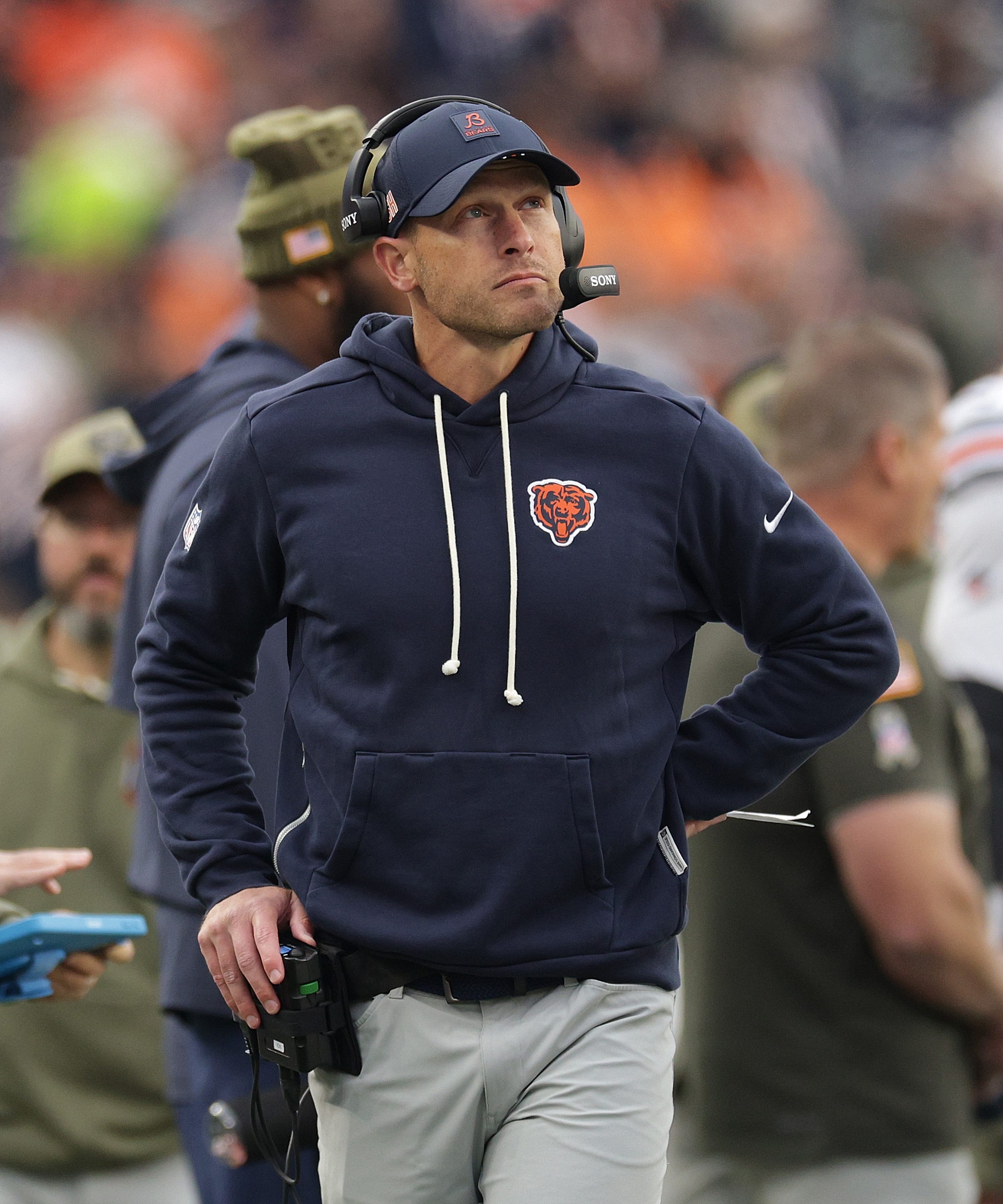 Ben Johnson reacts to final minutes of Bears' comeback win vs. Bengals