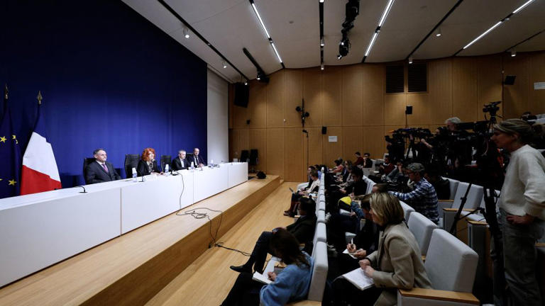 Louvre heist suspects are local petty criminals, Paris prosecutor says