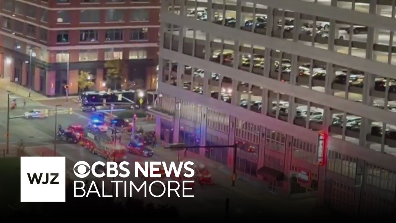5 hit by car in Baltimore's Inner Harbor