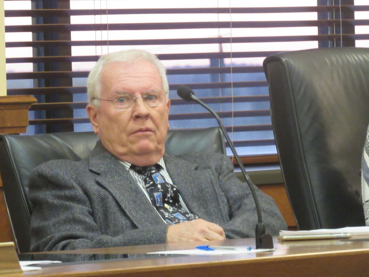 Alton delays employee residency requirement measure until 2029