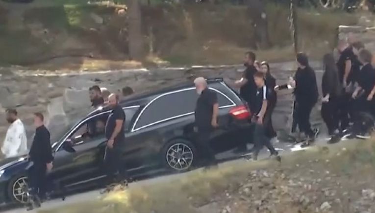 Στα «μαύρα» τα Βορίζια για την κηδεία του 39χρονου Φανούρη – «Επαέ θα ...