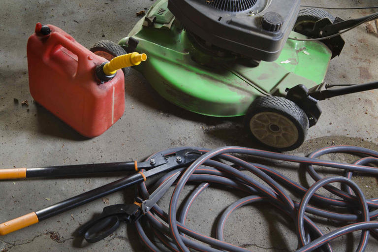 What Happens When You Don’t Winterize Your Lawn Equipment—Turf Experts ...