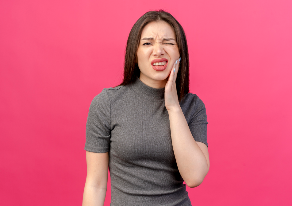 5 Bahan Alami yang Mudah Ditemui di Rumah untuk Meredakan Gejala Sakit Gigi